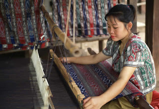 The Station Spin: Weaving