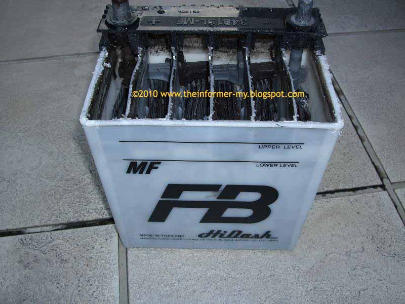 The Informer: How Lead Acid Batteries Work