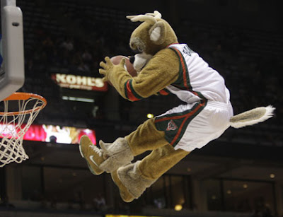 NBA Basketball Mascots: Milwaukee Bucks Bango Dunking Pictures