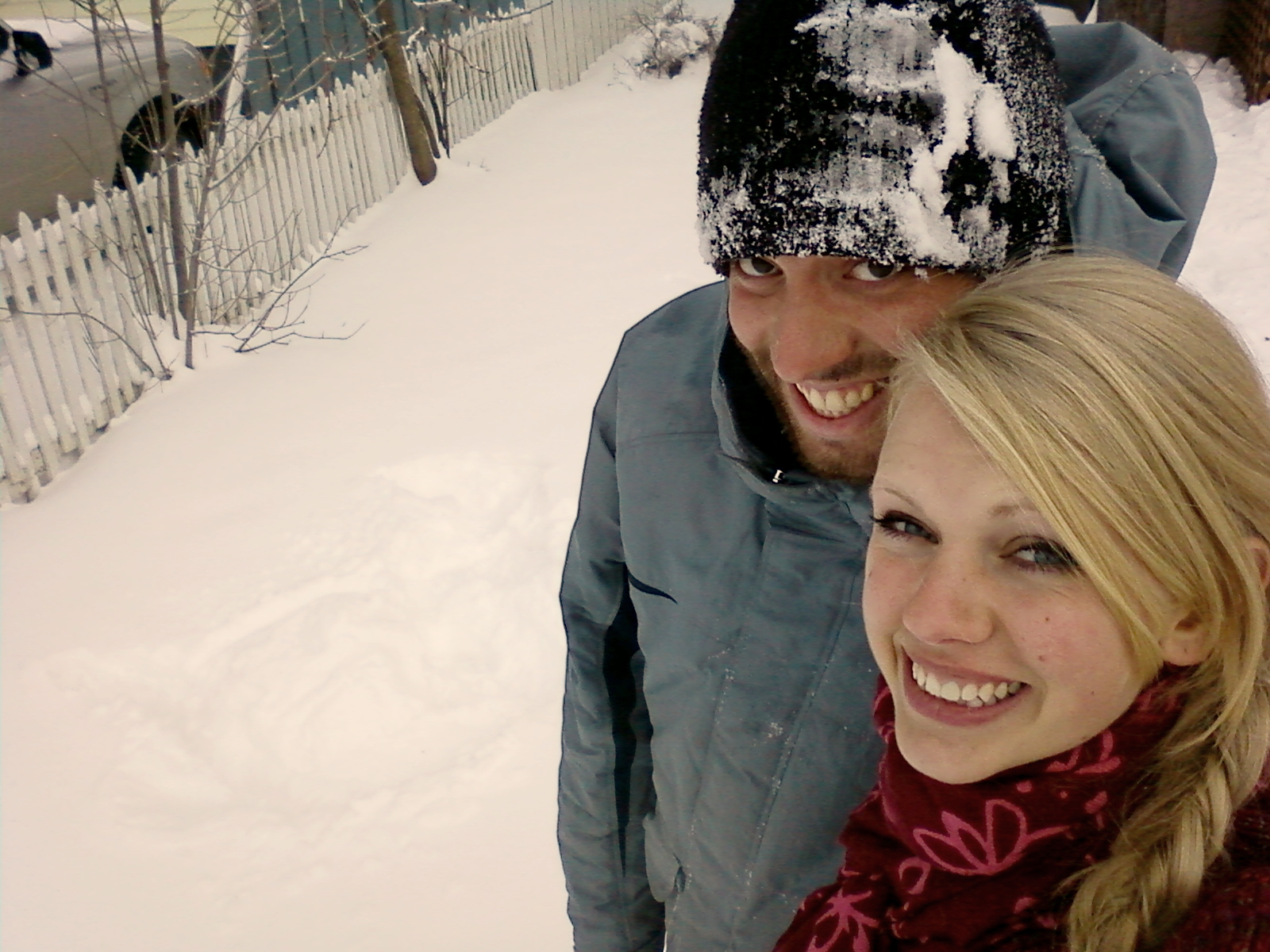 itwalkedonmypillow: snow angles