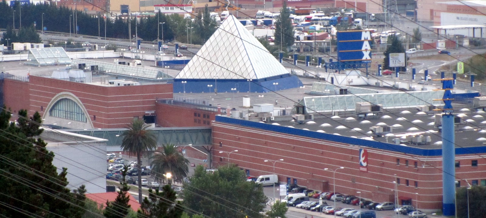 Max Center lanza una plataforma digital que ofrecerá a los clientes ...