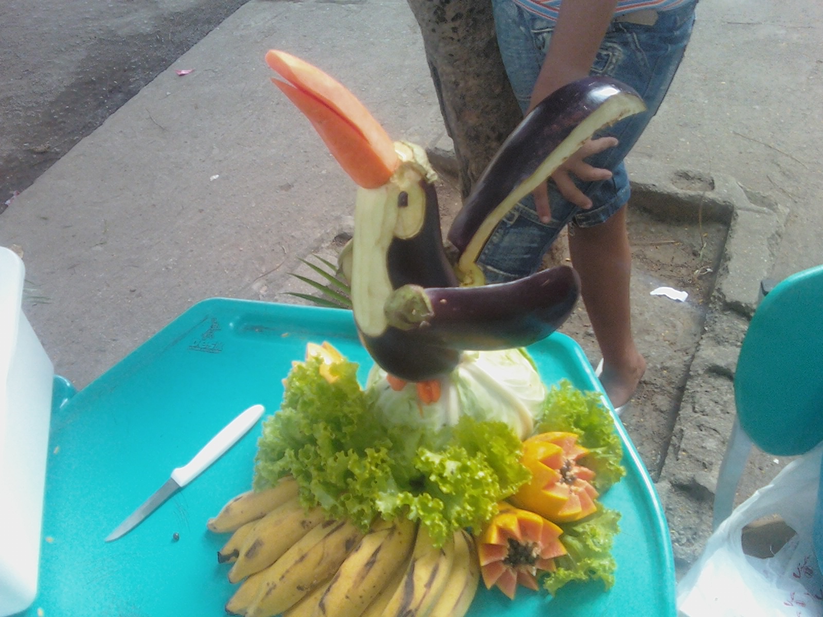 Cozinhando delícias com gosto de História: Curso de Escultura em Frutas e Legumes.