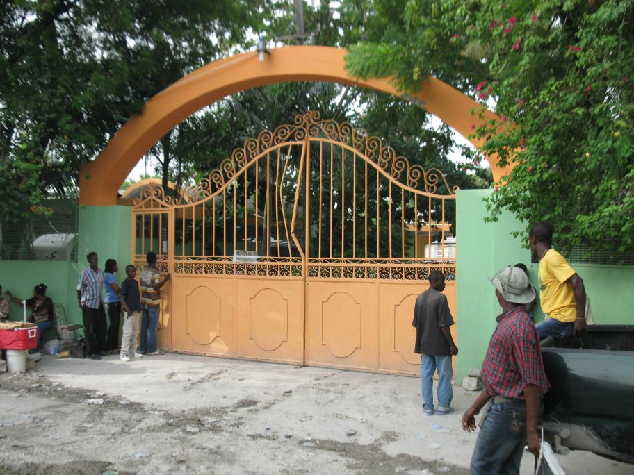 HAITI - CORAM DEO: photos - prosthesis - part 2