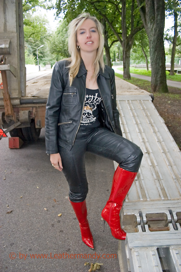 Leather Mandy Post 4