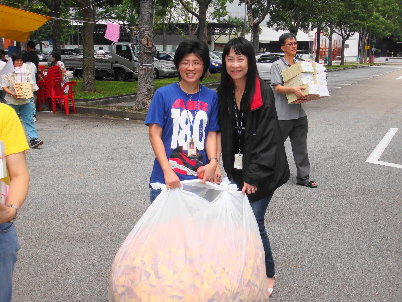 Seventh Month Prayer 庆祝中元: 2010 7th Month Prayers - Preparation of Joss ...