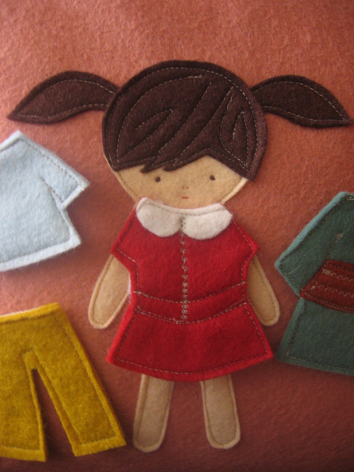 Maureen Cracknell Handmade: A Paper Doll Pillow