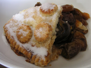 The Caked Crusader: Damson Plum Pie – and a guest blogger!