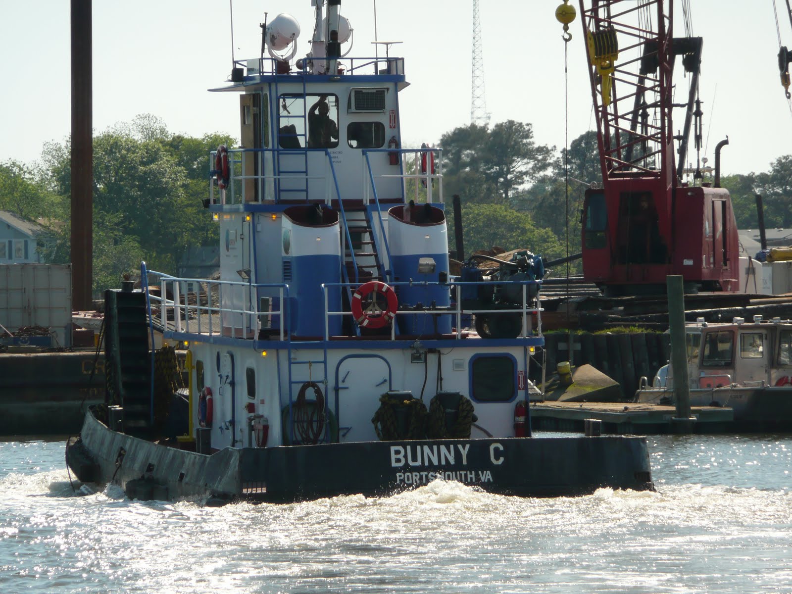 Izzy and Jeff's Most Excellent Adventure: Thank you Mr. Tug Boat Driver!