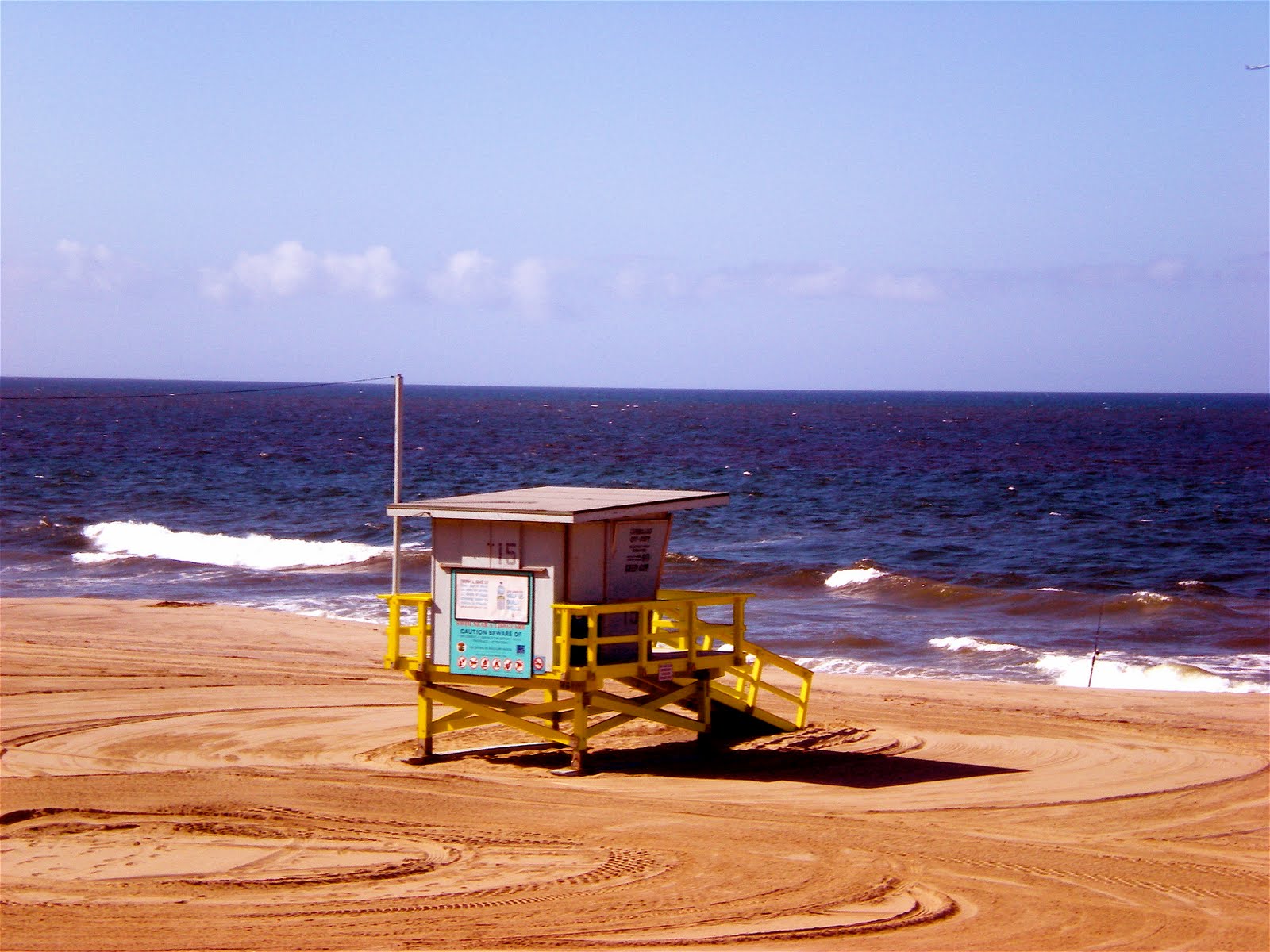 County Recurrent: Kids Turn Lifeguard Towers Into Art