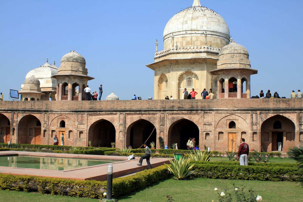 Sheikh Chehli Mausoleum - Haryana India