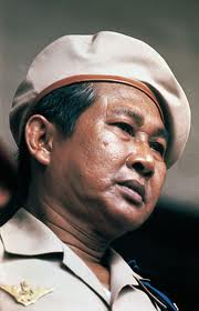 leader khmer: lon nol