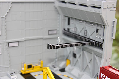 KAYMAROO ZONE: GUNDAM HANGER BASE, NICE PICTURE VERSION