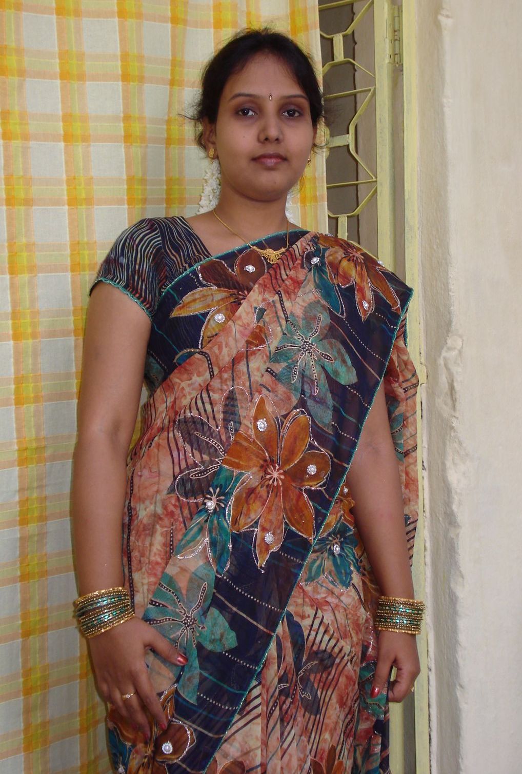sundari: indian beautful womens page 1