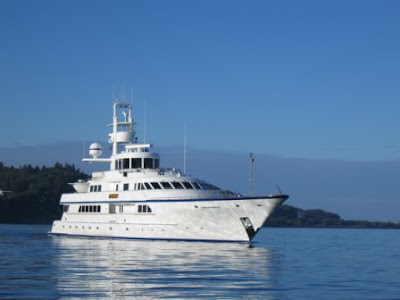 This and That...: M.Y. Ice Bear ~ AK season