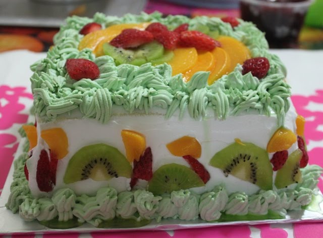 saraamanee-buttercream: Mix Fruit Cakes