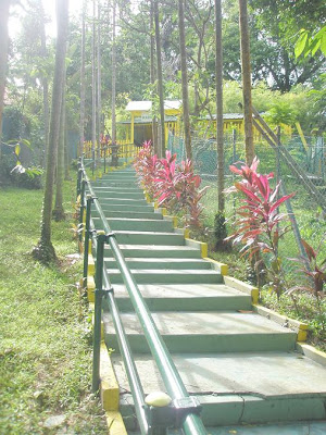 SENI LAMA MELAYU (MALAY OLDEN ART): Makam (Tomb of) Radin Mas Ayu