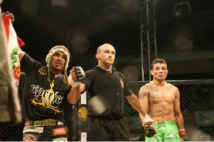 Dando escuela al barrio de Breña: Fotos de Iván Iberico