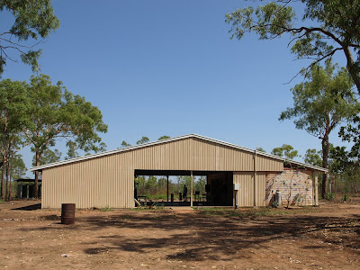 Jay's Yarns from the Top End: Visit to Manmoyi