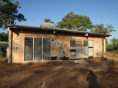 Jay's Yarns from the Top End: Visit to Manmoyi