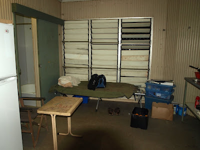 Jay's Yarns from the Top End: Visit to Manmoyi