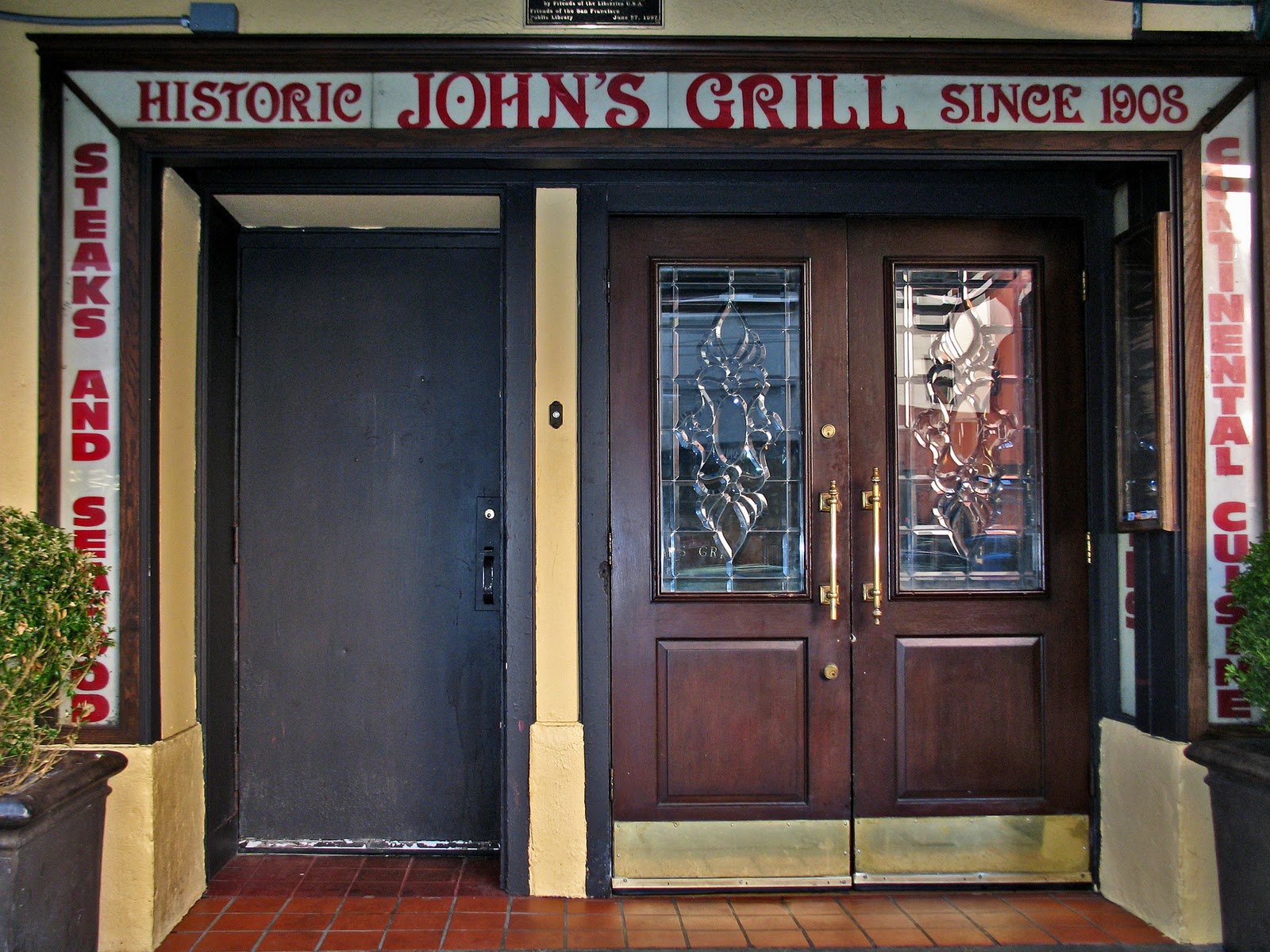Landmarks: John's Grill