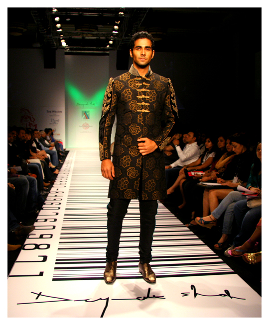 More Mischief: Deepak Shah Collection - 'Show Stopper' of Pune Fashion ...
