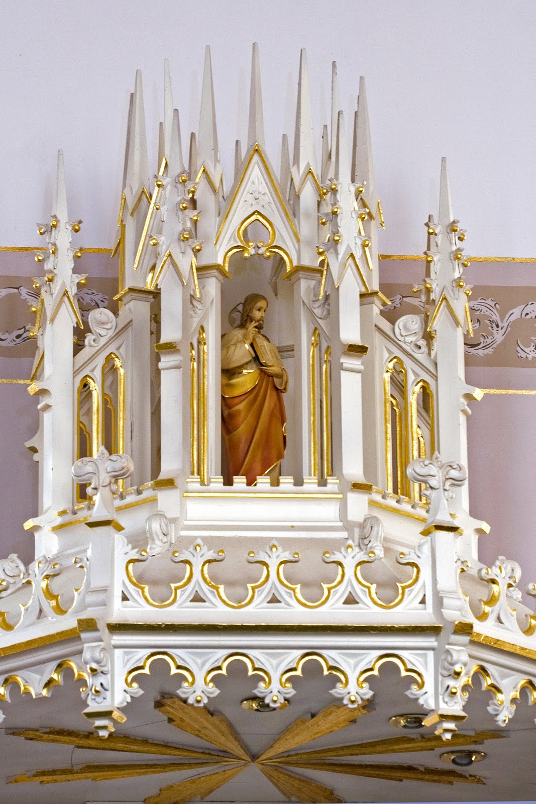 Cross Tipped Churches: St. Joseph (Pulpit)