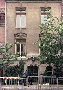 Sante and Kenny Kimes: Irene Silverman and pics of her building