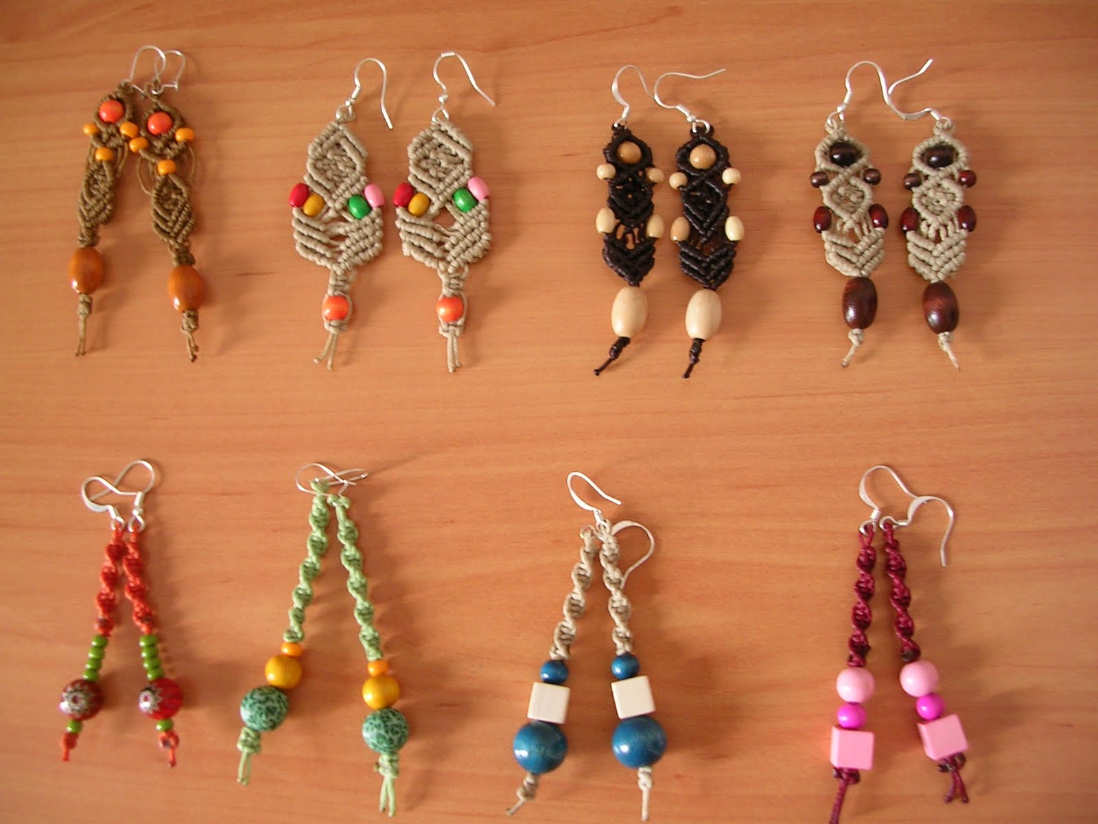 Artesania en cuero: Collares macramé