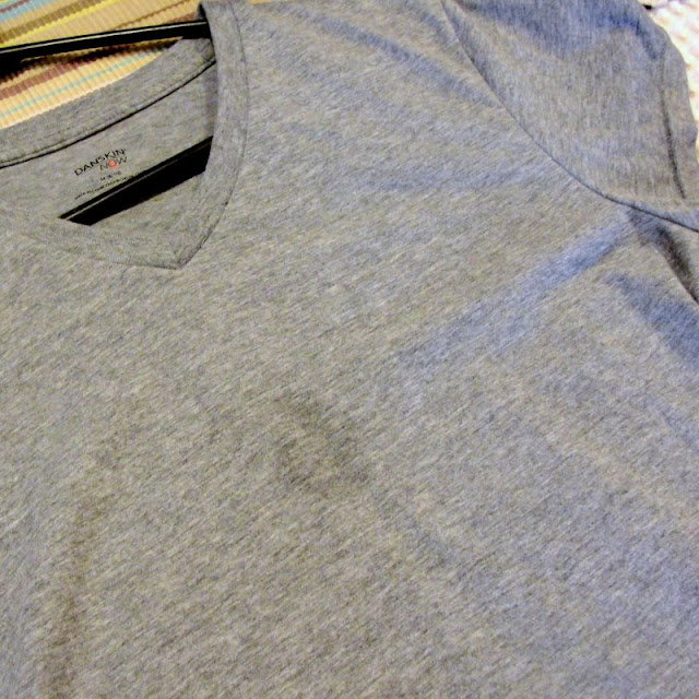 Little Lovables: Frou Frou n Glue, Ruffled Lace T-Shirt Makeover Tutorial