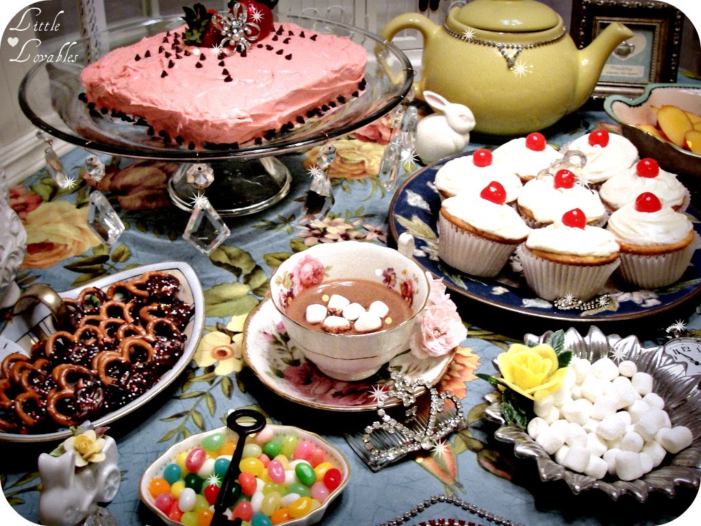 Little Lovables: Sweet Treats: A Mad Tea Party