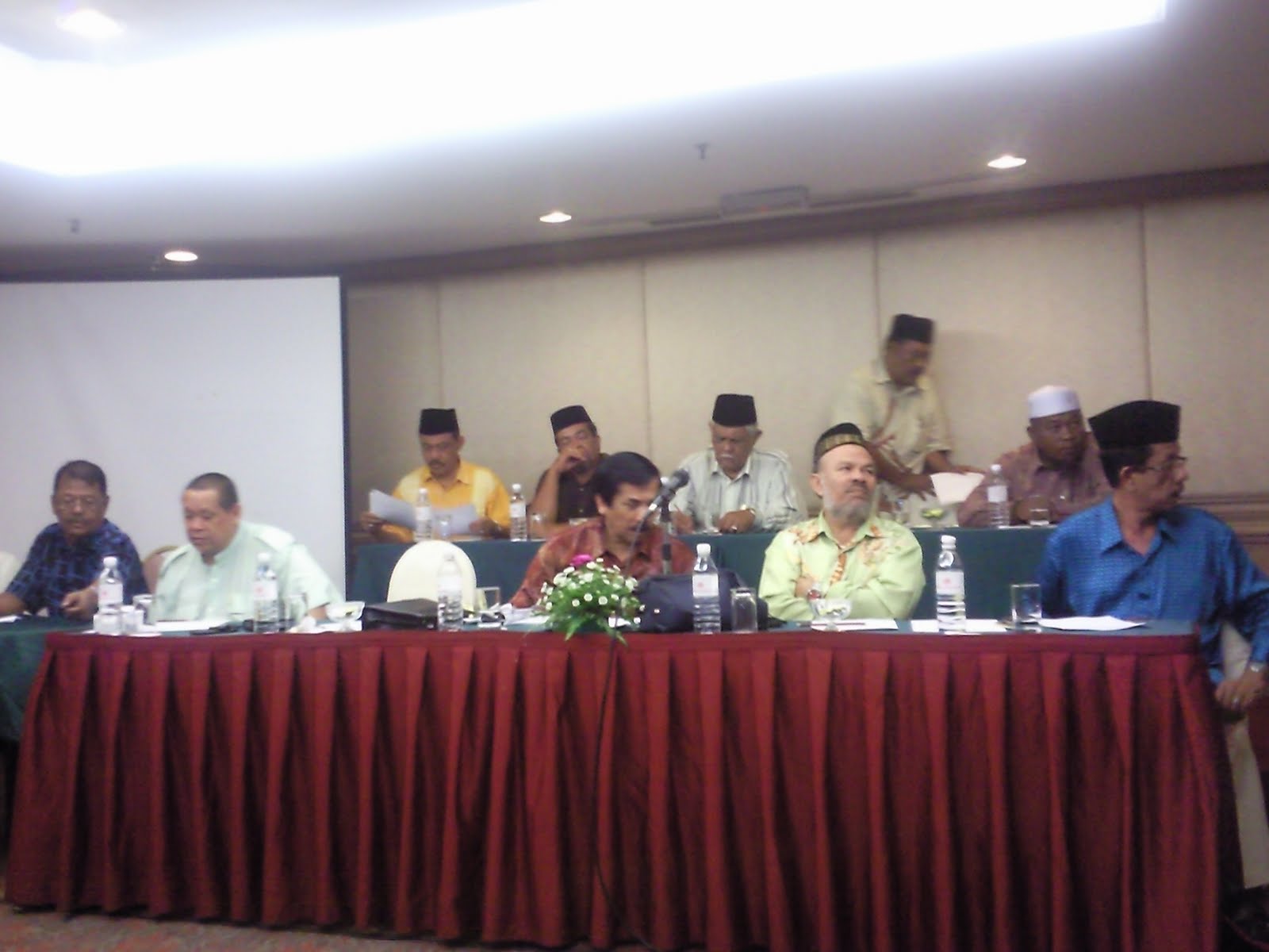 YM Paduka Ayahnda Uda: MAJLIS MESYUARAT AYAHANDA-AYAHANDA PEKIDA NEGERI ...