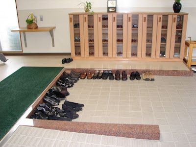 Ms. Gray Visits Japan