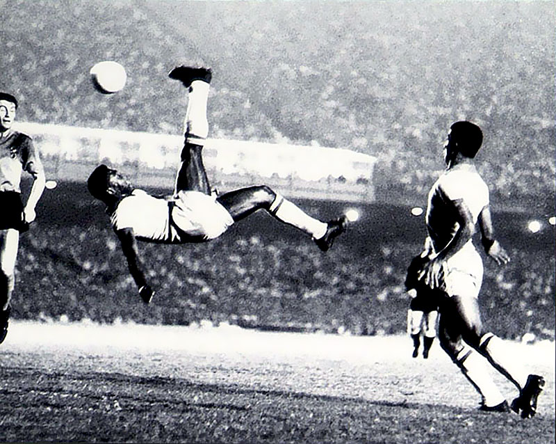 Overhead Kick: Pele Bicycle Kick Shirt