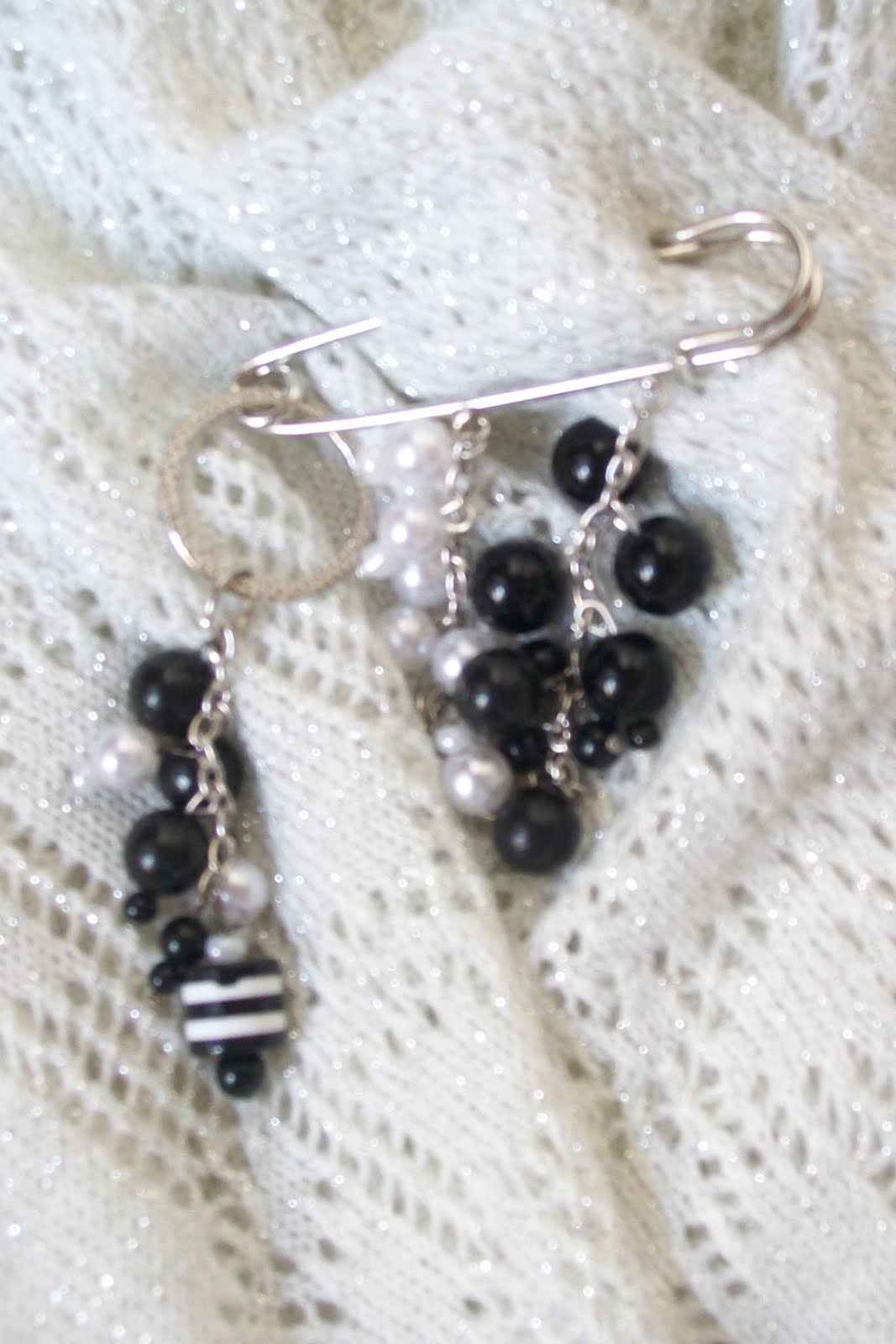 ANGY: Broches para ropa