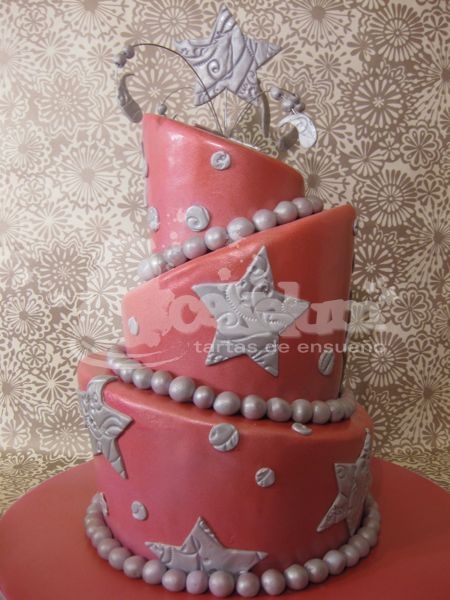 Cakelum, Tartas en Vigo - Tartas de Ensueño: Tutorial tupsy curvy cake ...