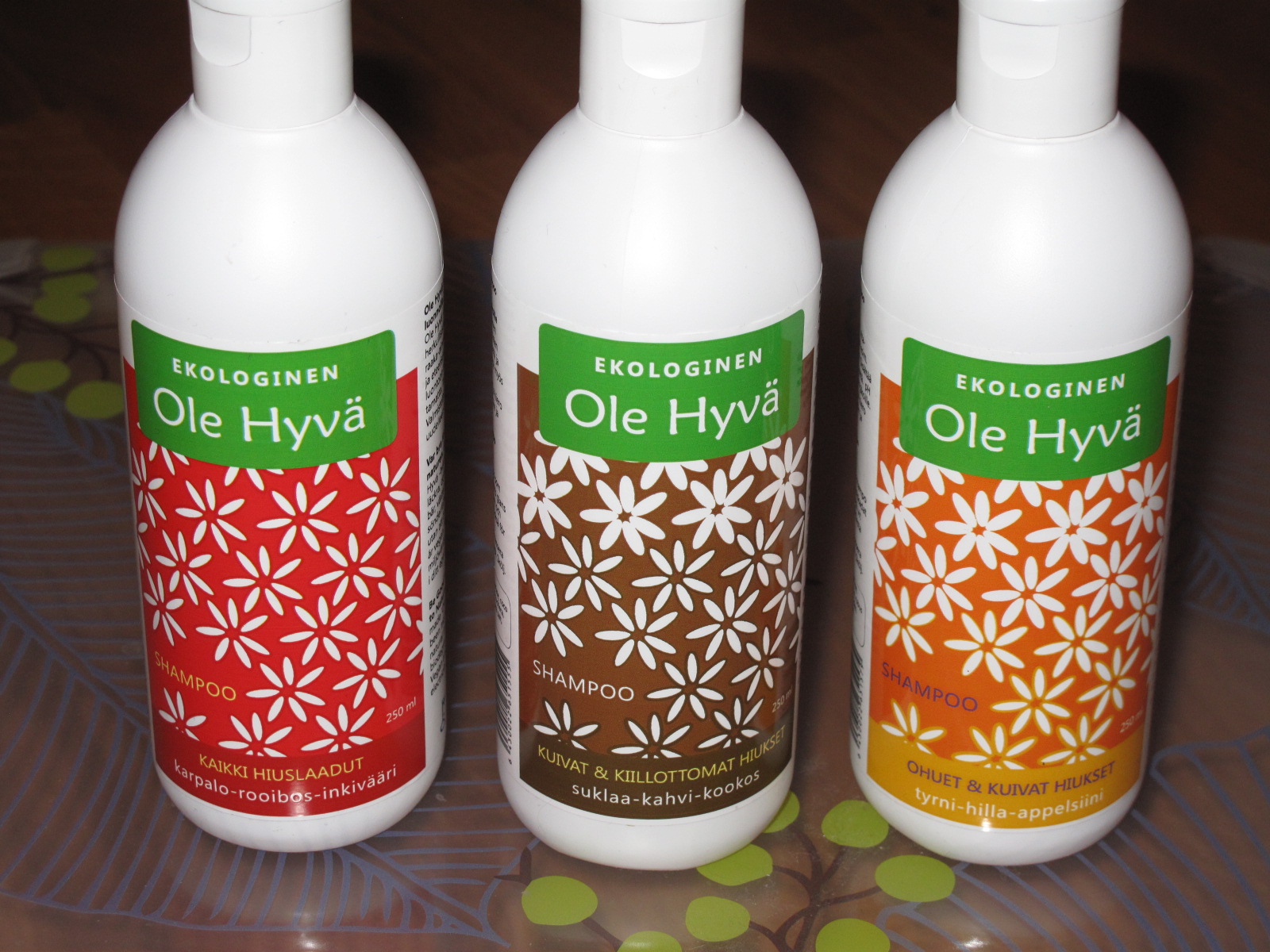 Ole Hyvä (Be Good) shampoos