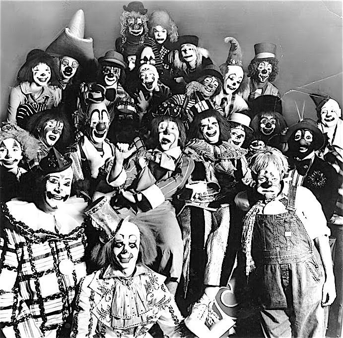 Pat Cashin's CLOWNALLEY: CLOWN ALLEY: Ringling Bros. and Barnum ...