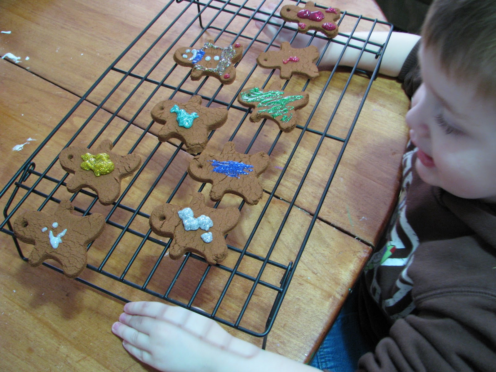 Mommy's Little Helper: Gingerbread Baby by Jan Brett