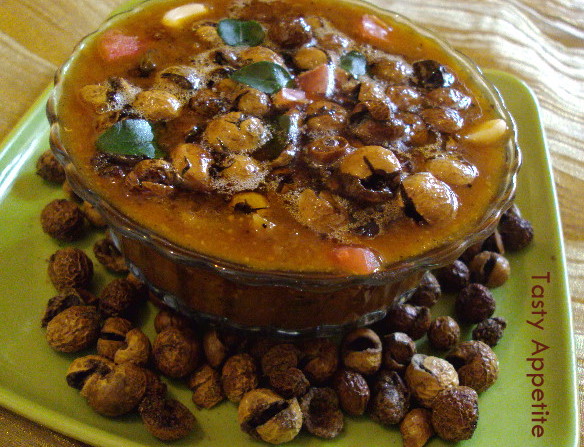 Sundakkai Vathal Kuzhambu /Dried Turkey Berry Curry