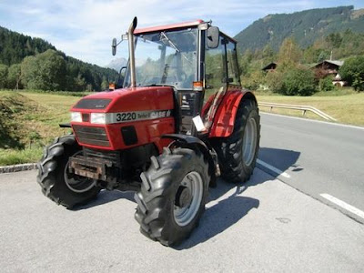 tractoare noi si second hand: TRACTOR CASE 3220 TURBO