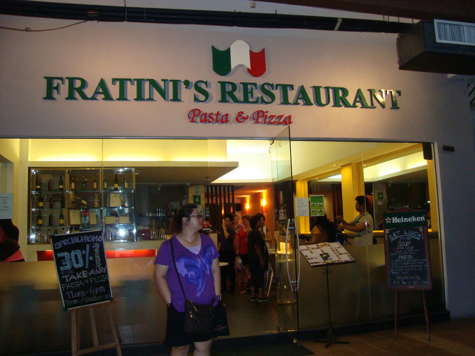 What's up with Fi?: Fratini's Restaurant @ Warisan Square, Kota ...