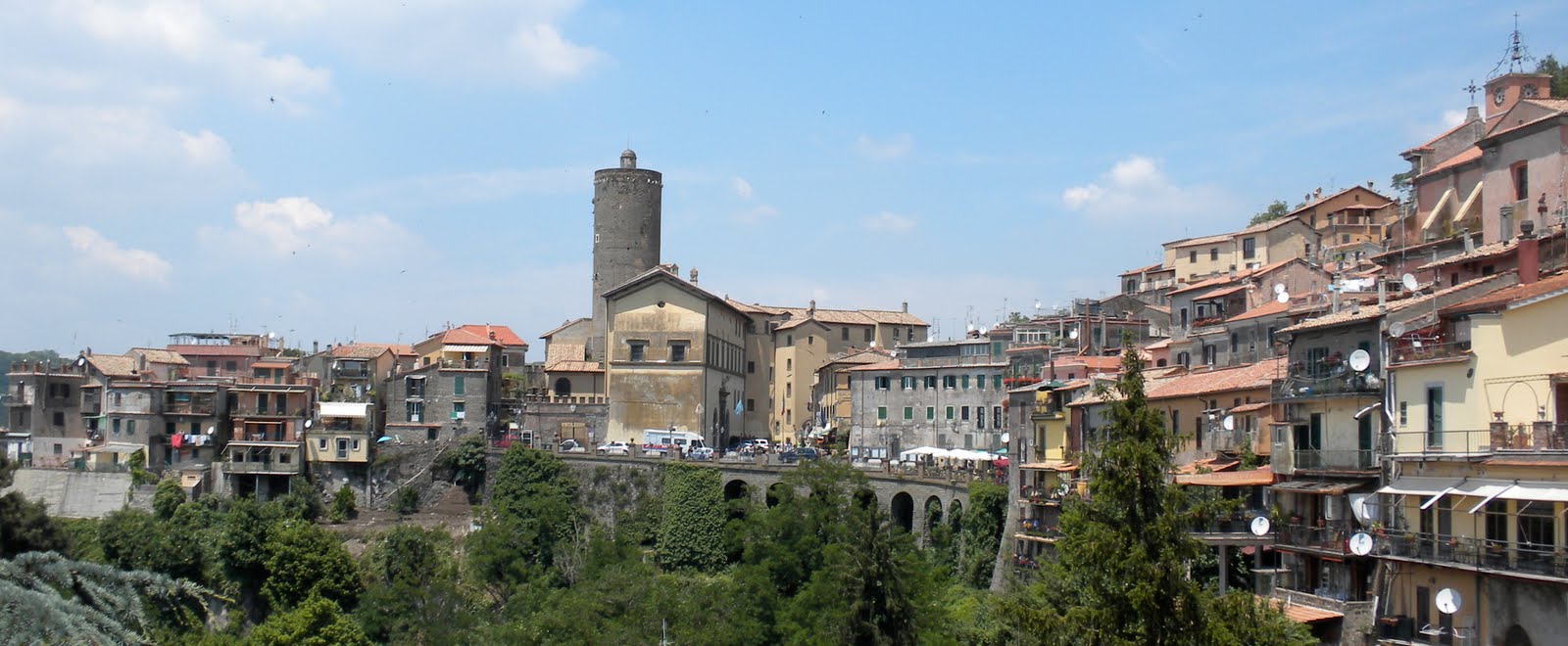 AMOROMA: Saturday in Nemi