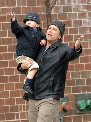 Wallpaper World: Jon Stewart Wiki & Pics