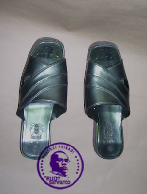 ubanputih: Sandal Lily dan Senter Tiger Head (Djadoel 04)