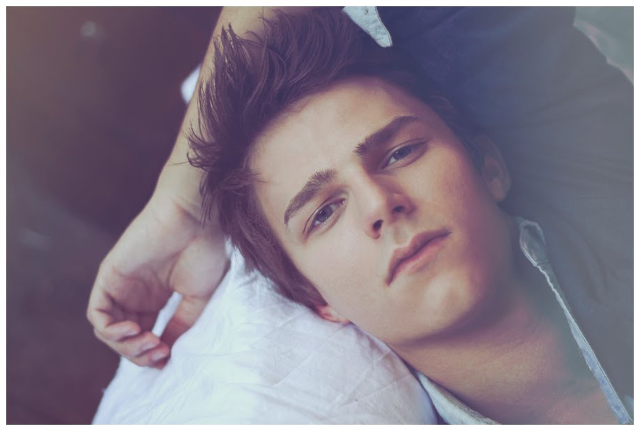 Sean Willis: Alex Hurren: Lifestyle