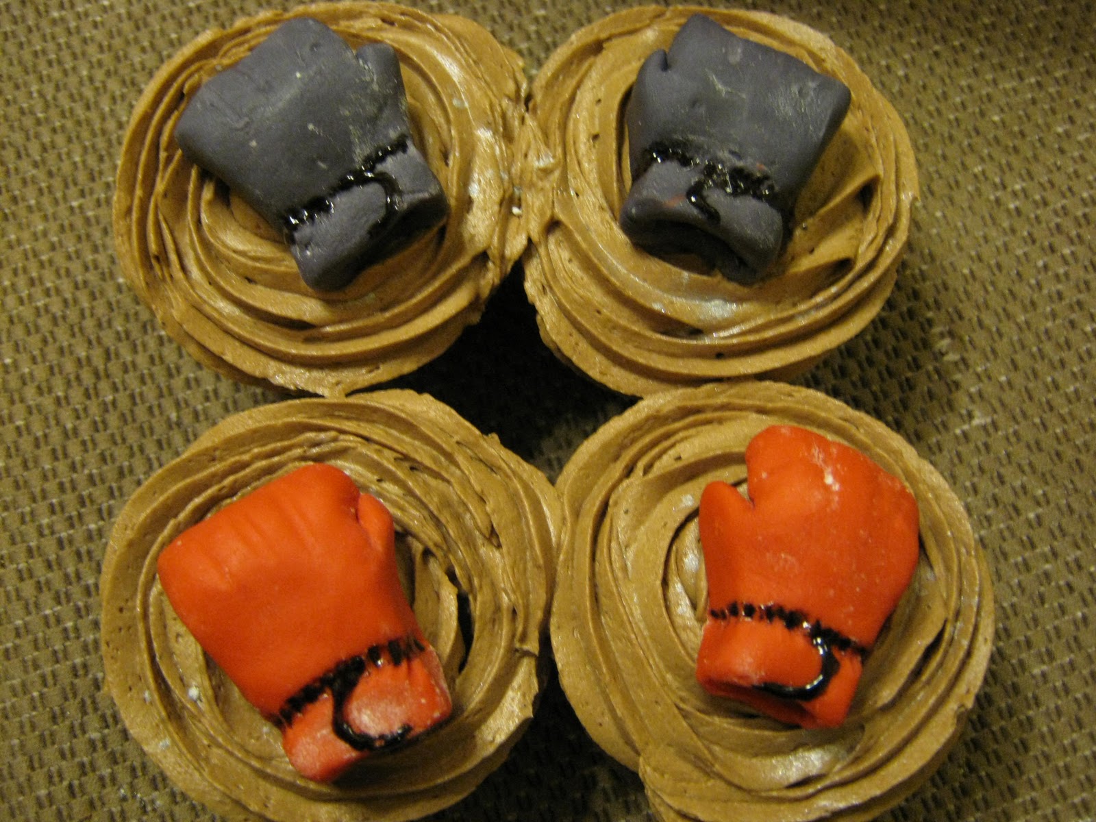 Cupcake Wednesday - Sweetening up your midweek: Special Order: Boxing ...