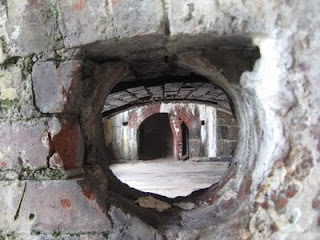 NEW ENGLAND FOLKLORE: The Ghost of Fort Warren