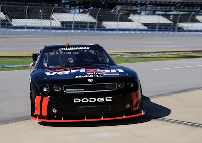 Pure American Muscle: Dodge challenger for nascar