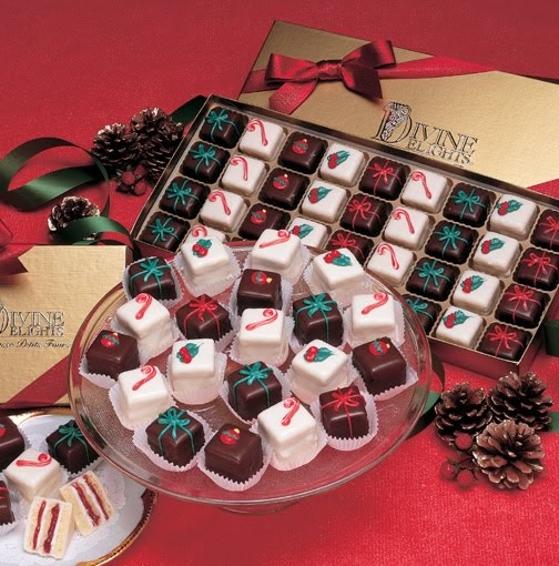 Forays of a Finance Foodie: Divine Delights Petit Fours